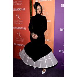 Rihanna Black Velvet Mermaid Gown Long Sleeve Celebrity Formal Dress ...